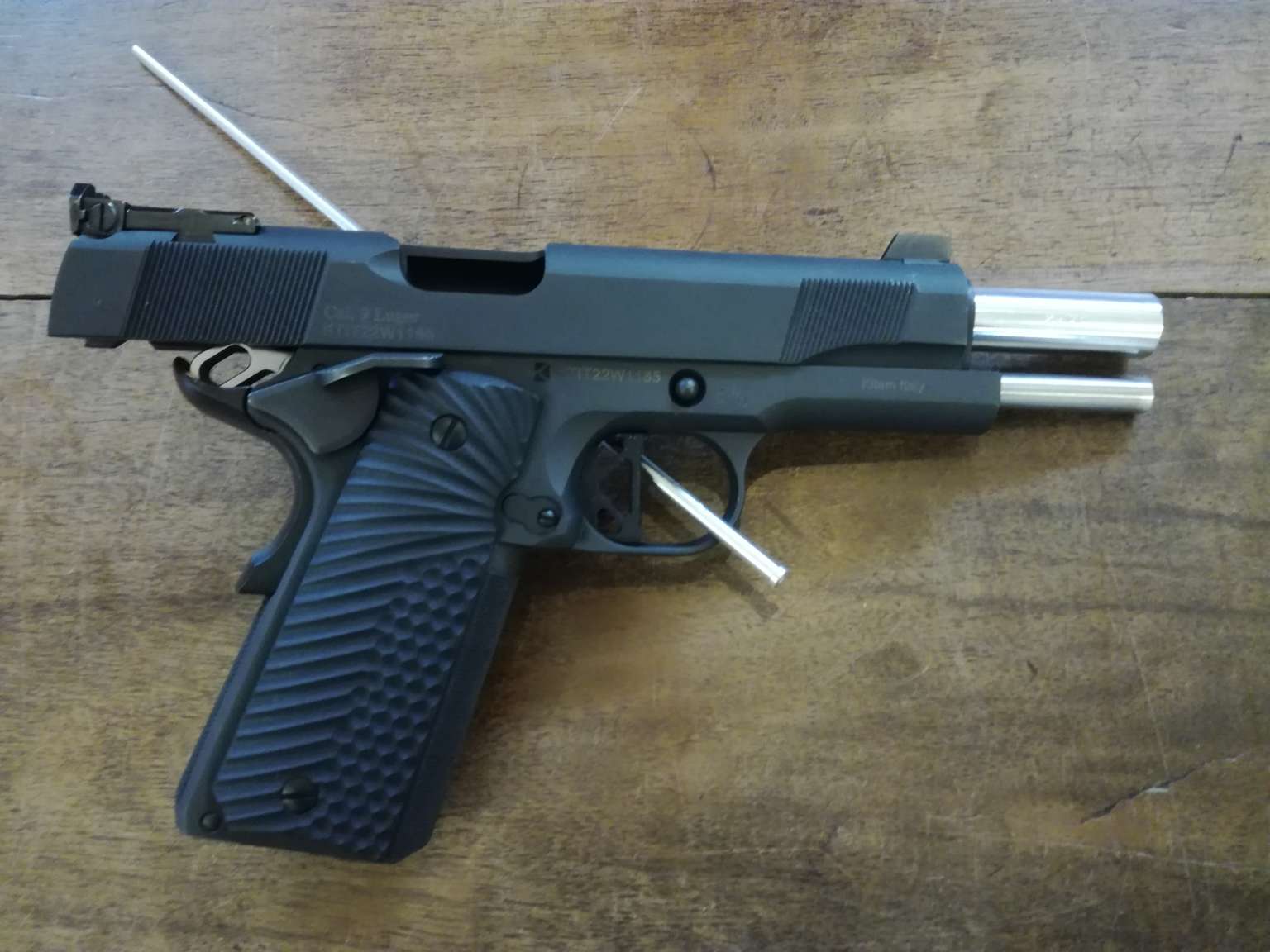 PISTOLET CHIAPPA 1911 EMPIRE GRADE PISTOL NOIR AVEC 2 CHARGEURS 10 CPS ...